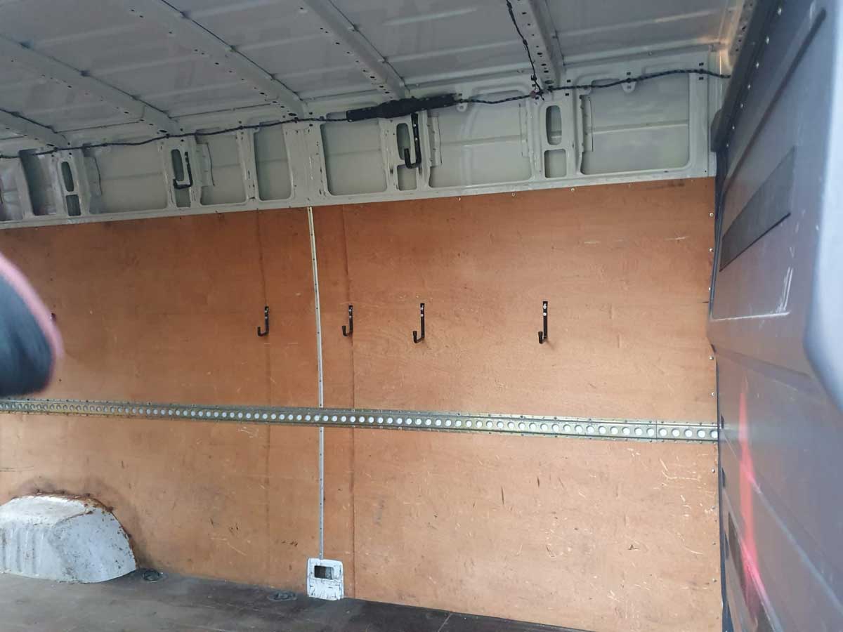 Vuokrataan MB Sprinter 351 CDi Maxi Pakettiauto, Karttula, Kuopio - KKA ...